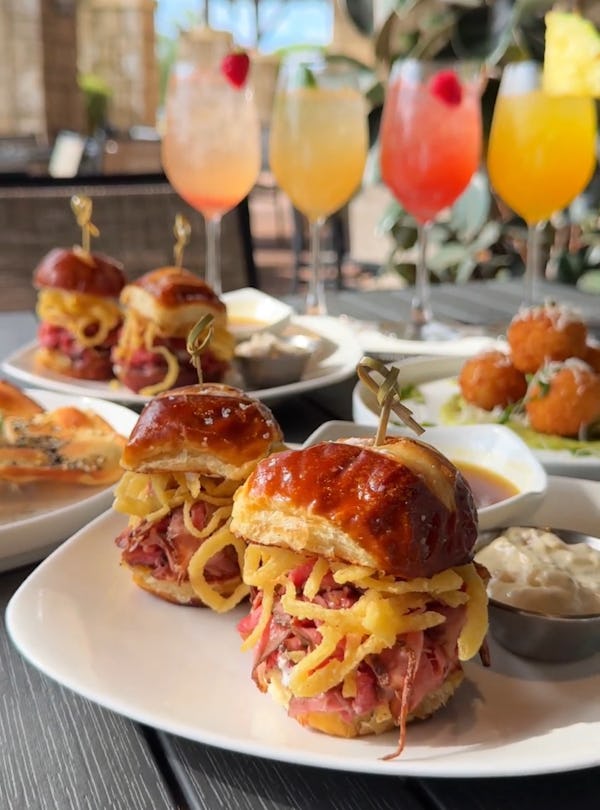 Liberty Center ::: Dining