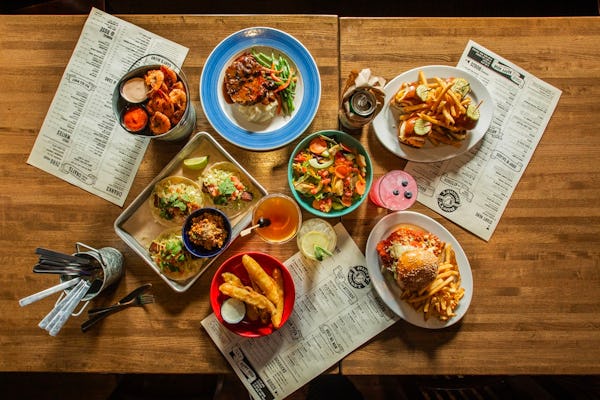 Liberty Center ::: Dining